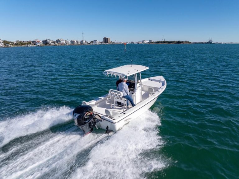 239 Bay | Bay Rider Boats