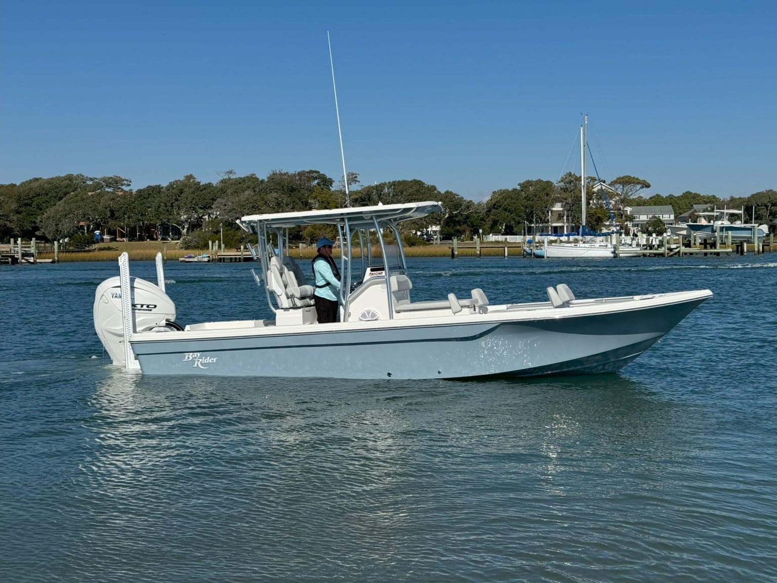 269 Bay | Bay Rider Boats