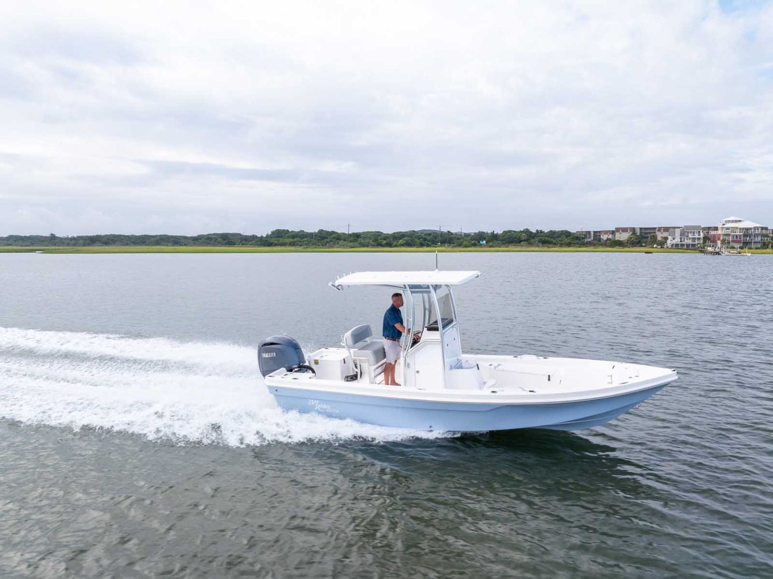 219 Bay | Bay Rider Boats